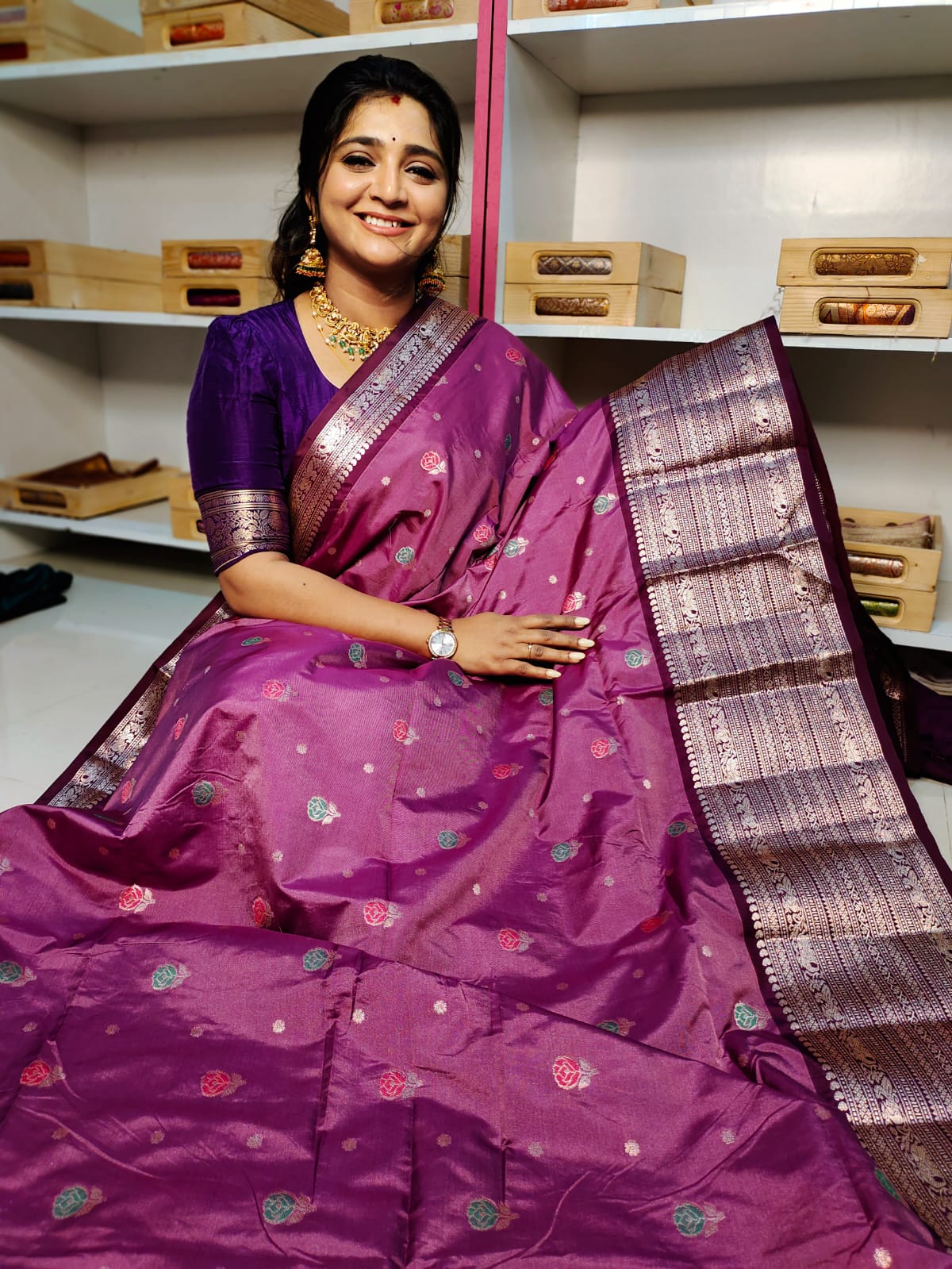 SS2200 – Arya Collections