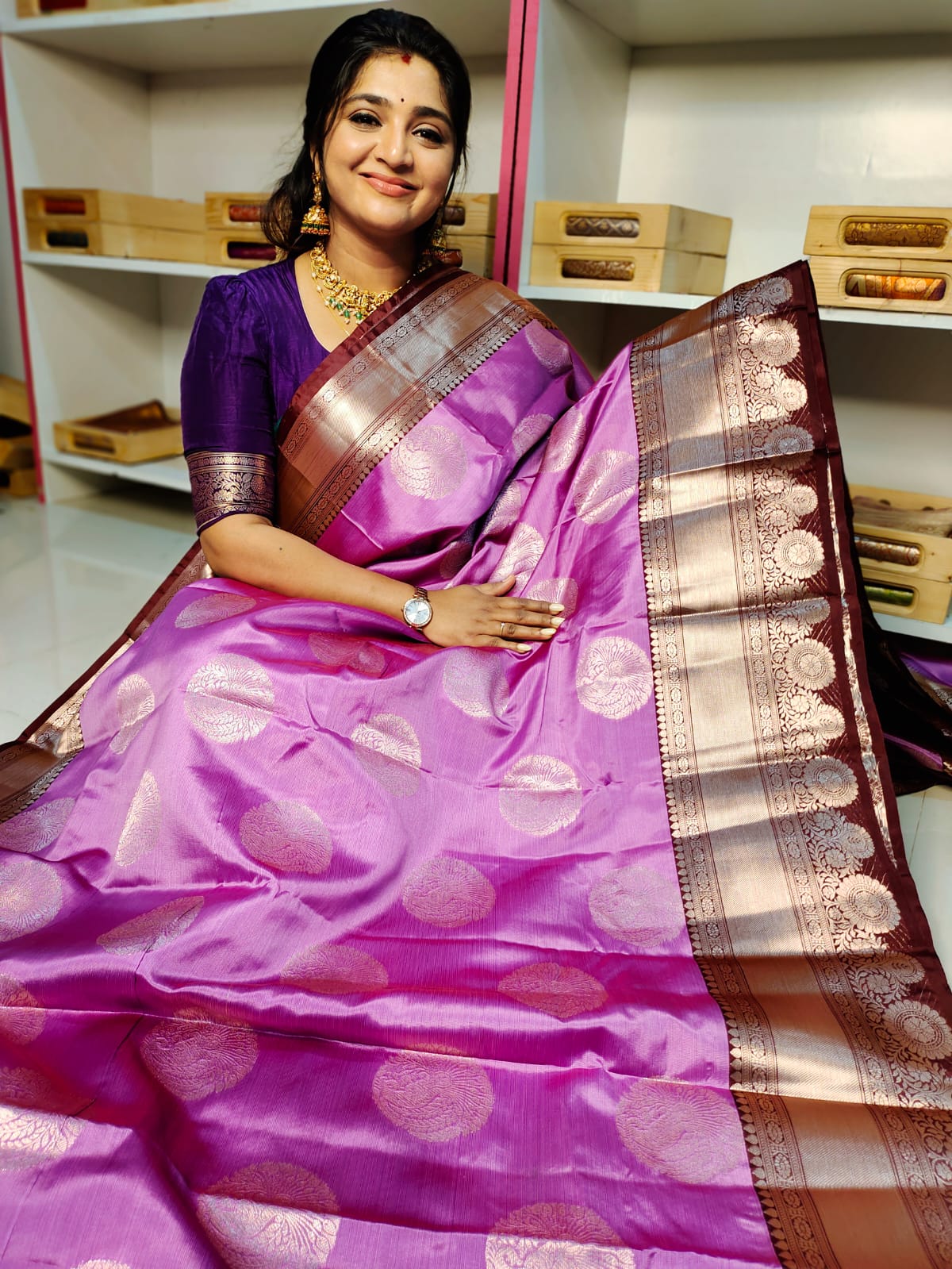 SS2200 – Arya Collections